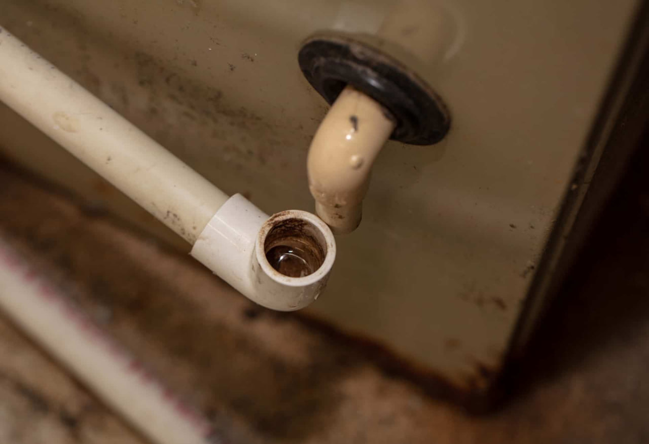 Why is Water Dripping from ac Vent: 10 Causes & How to Fix